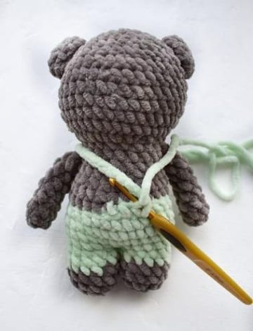 crochet-teddy-bear-overalls | Amigurumi Space