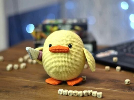 Amigurumi stabby duck free pattern | Amigurumi Space