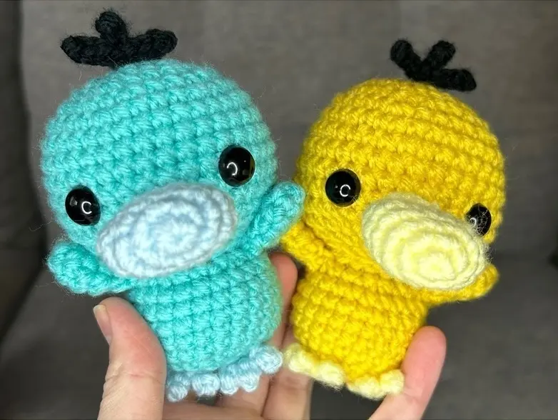 Crochet Psyduck free amigurumi pattern | Amigurumi Space